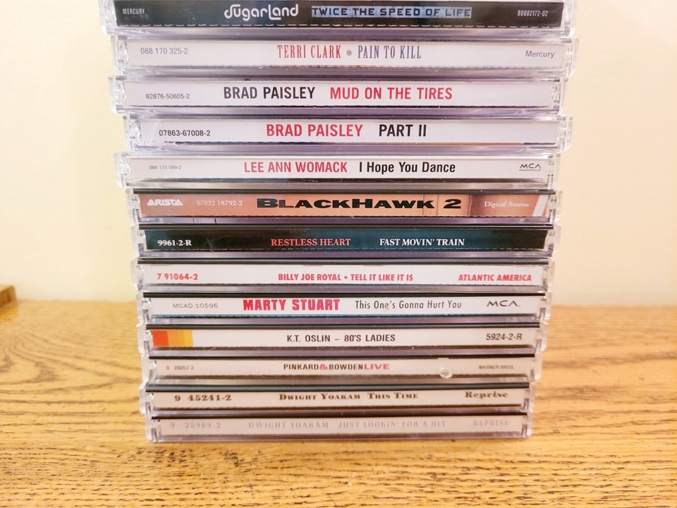 Country Music CD Lot Kenny Chesney Brad Paisley Dwight Yoakam Garth ...