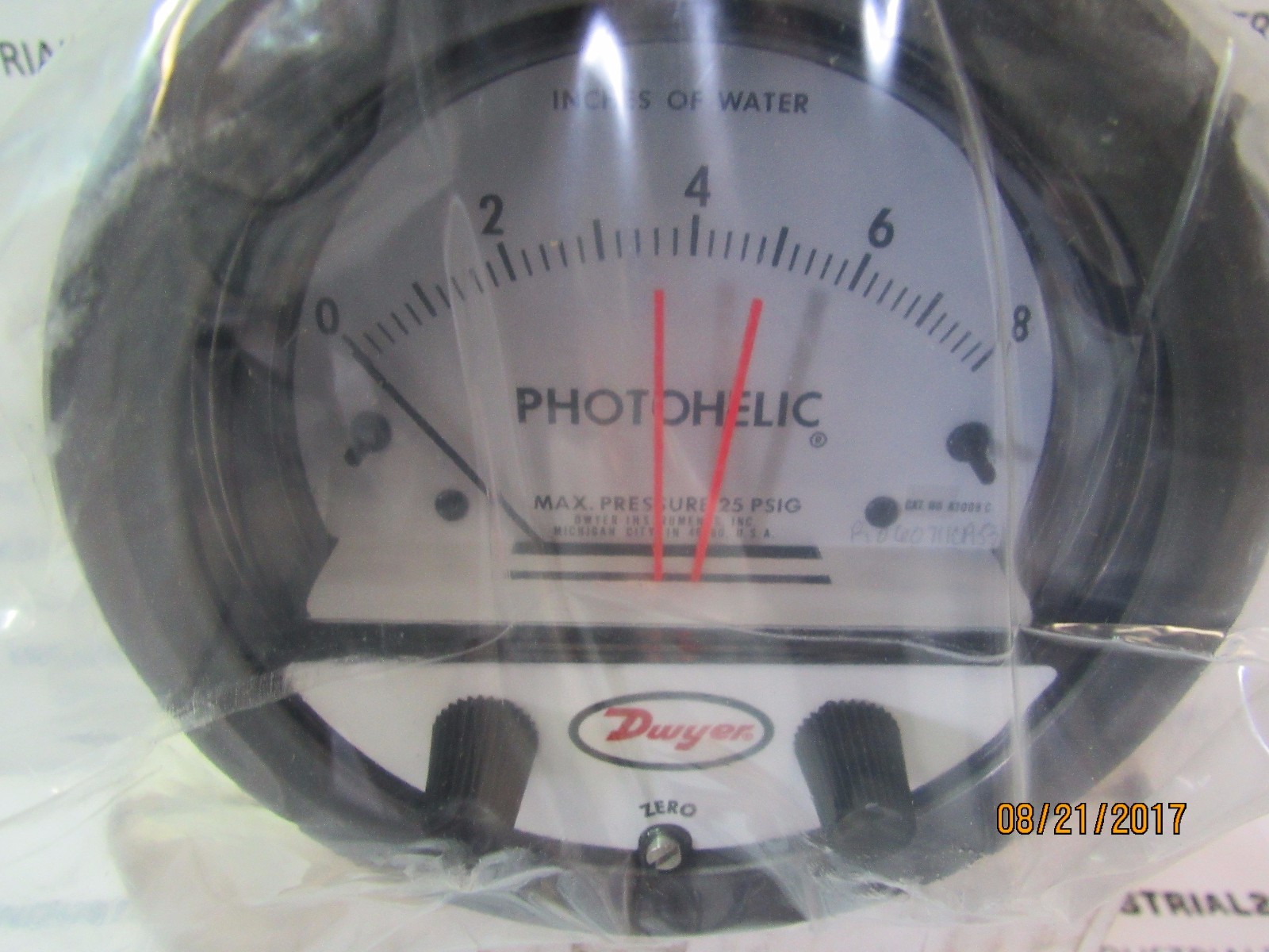 DWYER A3000 PHOTOHELIC DIFFERENTIAL PRESSURE GAUGE NEW IN BOX | eBay