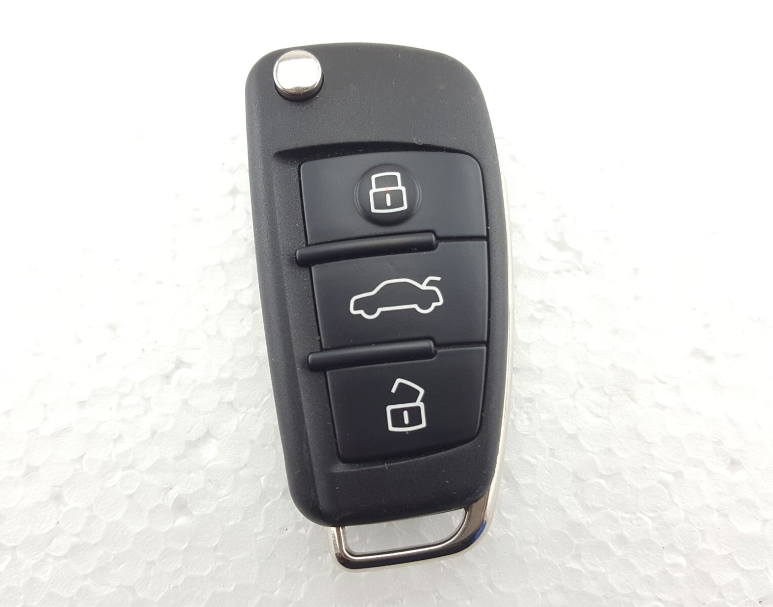 AUDI A1 / Q2 3 Button Remote Flip Key Fob - 81A 837 220 AB | eBay