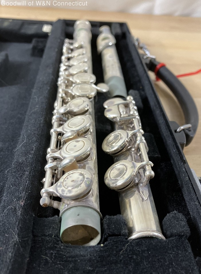 Yamaha Student Model C Flute Closed Hole Silver Plated Instrument with ...