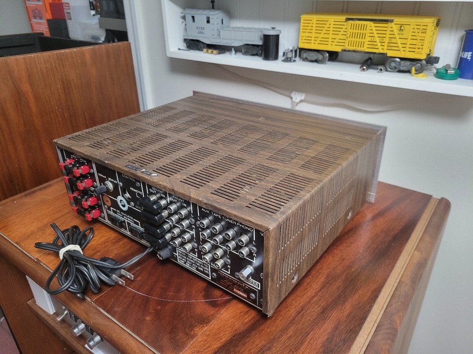Marantz 4070 Quadradial Console Amplifier. Serviced & Works Great ! | eBay