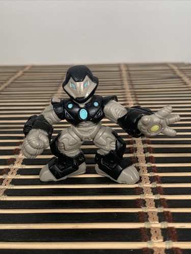 Marvel Super Hero Squad Ultimate War Machine From Genius of Tony Stark ...