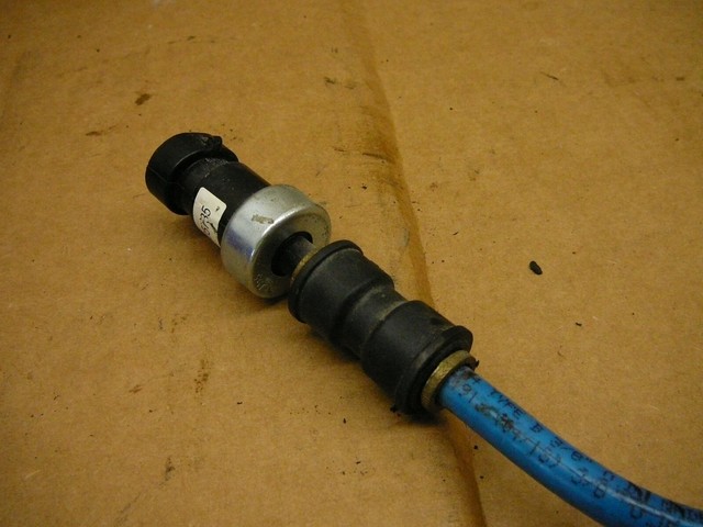 Bendix 5005735 INT 2505670c92 Air Pressure Stop Switch for sale online ...