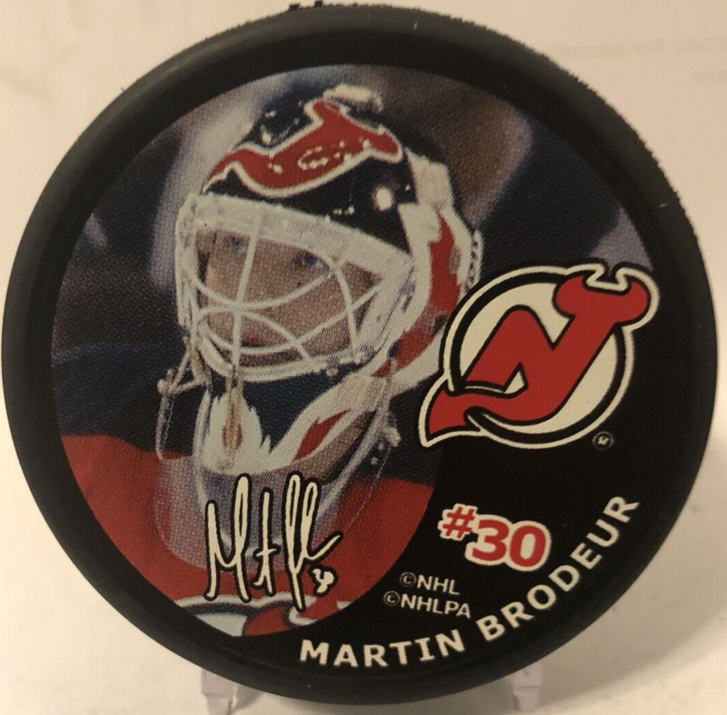 Martin Brodeur puck - NHL logo, NHLPA, InGlasCo - Official, Vegum ...