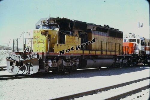 Original Slide 1973 Union Pacific SD40-2 3182 at MK wreck repair 8/27/73 | eBay