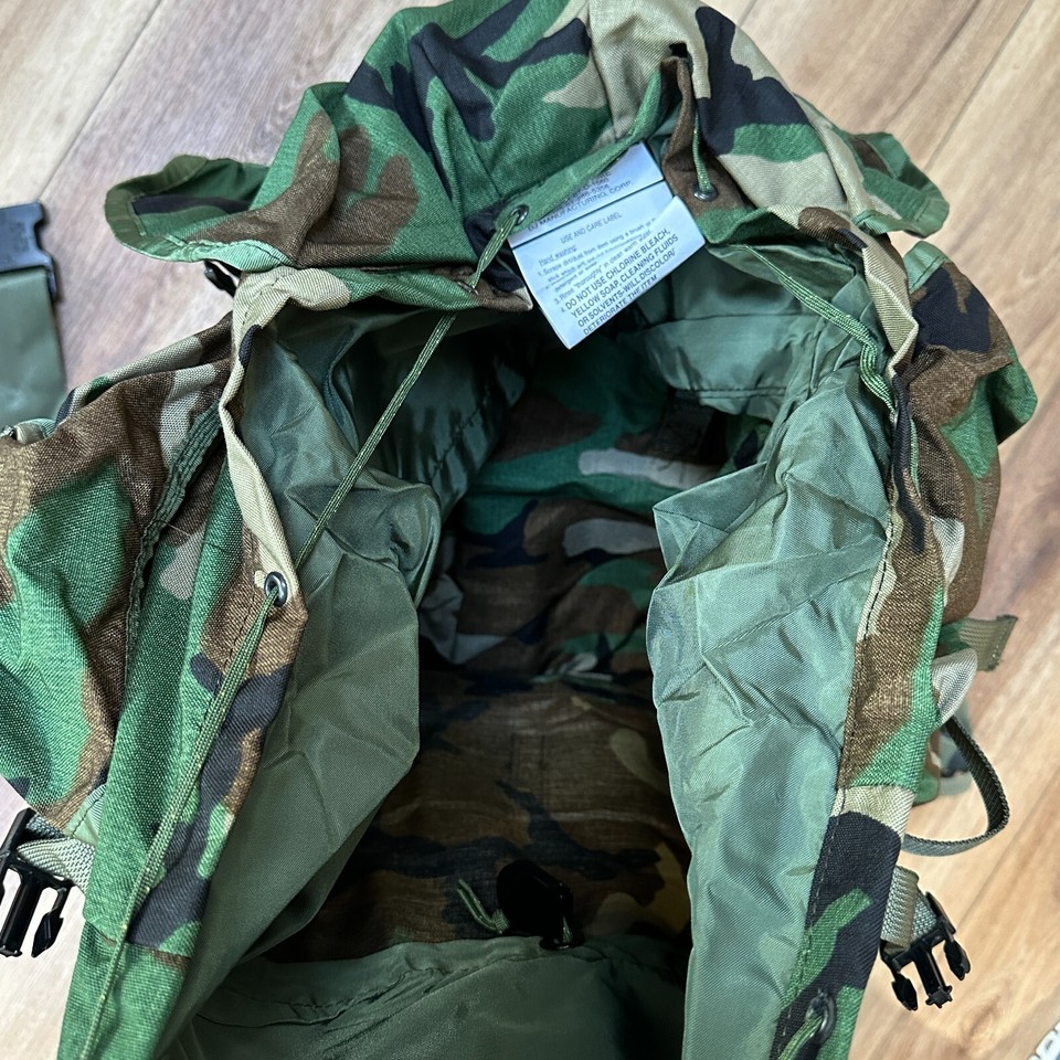 US Military M81 Woodland Camouflage Combat Field Pack Large w Internal ...