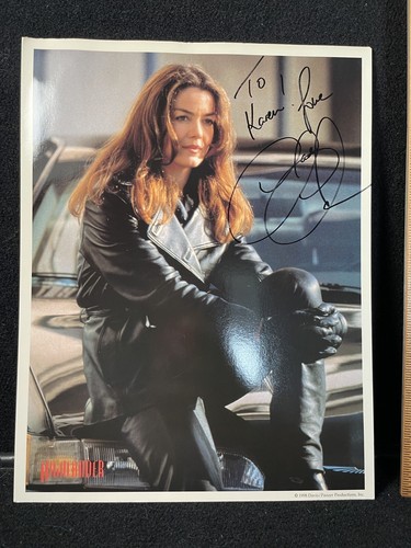Claudia Christian 'Highlander' Actress 8x10 Photo Autograph BABYLON 5 ...