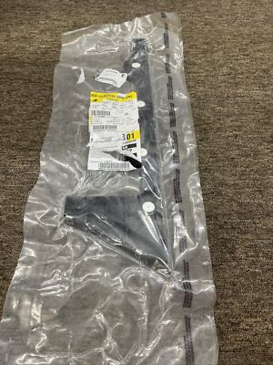 OEM NEW 2018-2022 Chevrolet Equinox Rear Bumper Side Retainer Left ...