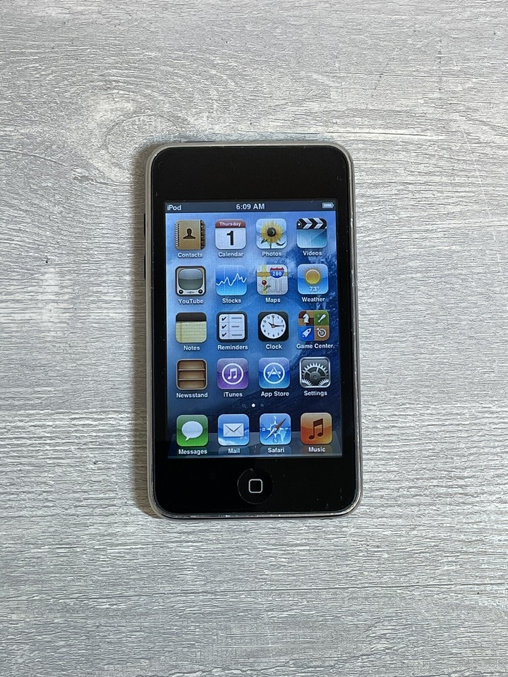 Apple iPod Touch 3rd Generation 64GB Black | eBay