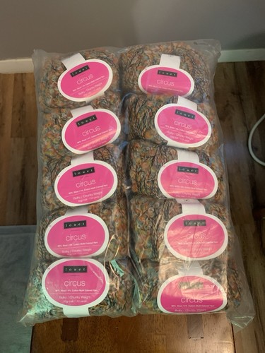 LOUET CIRCUS Yarn Wool & Cotton Bulky Chunky 110 Yards COLOR 04 CORAL ...