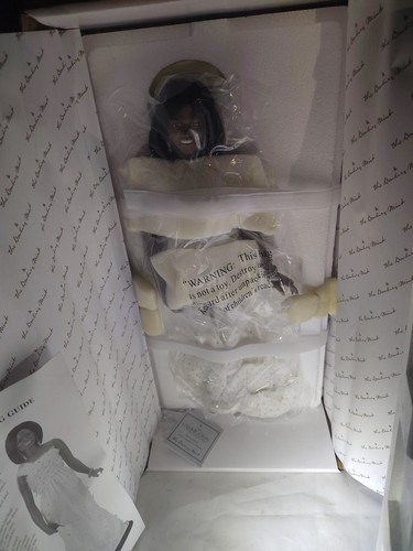 The Danbury Mint MICHELLE OBAMA Inaugural Doll w/Stand and Box | eBay