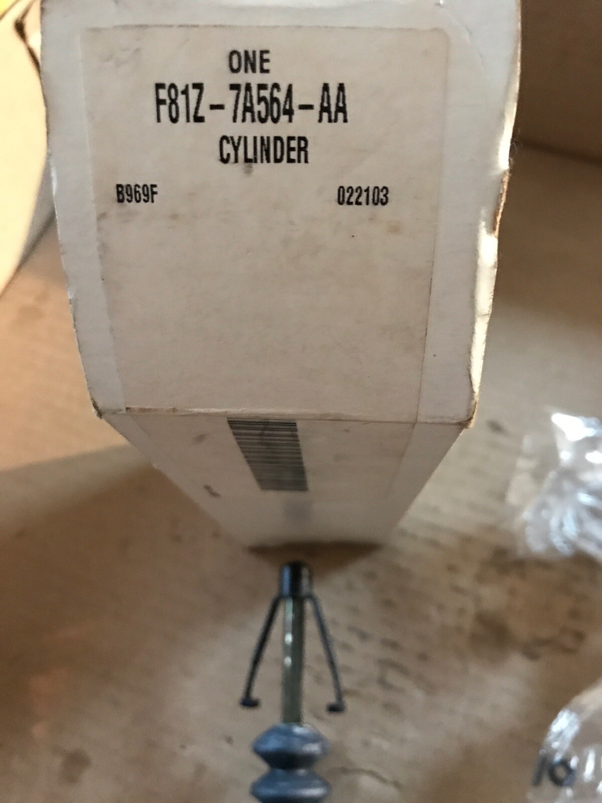 F81Z-7A564-AA New OEM Ford Clutch Slave Cylinder F81Z7A564AA | eBay