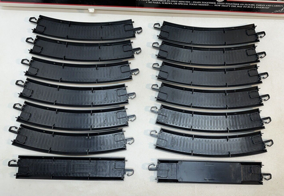 Bachmann Rail King HO Scale Train set with E-Z Track System 00616 -READ ...