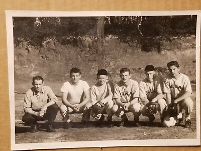Original antique Photograph 1940s baseball team photo with coach 7 x 5 ...