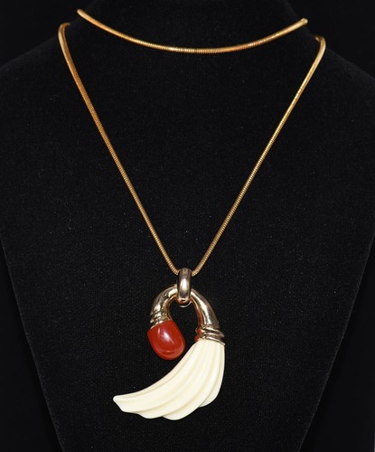 CHRISTIAN DIOR GERMANY Molded LUCITE Ivory CARNELIAN Cabochon PENDANT ...