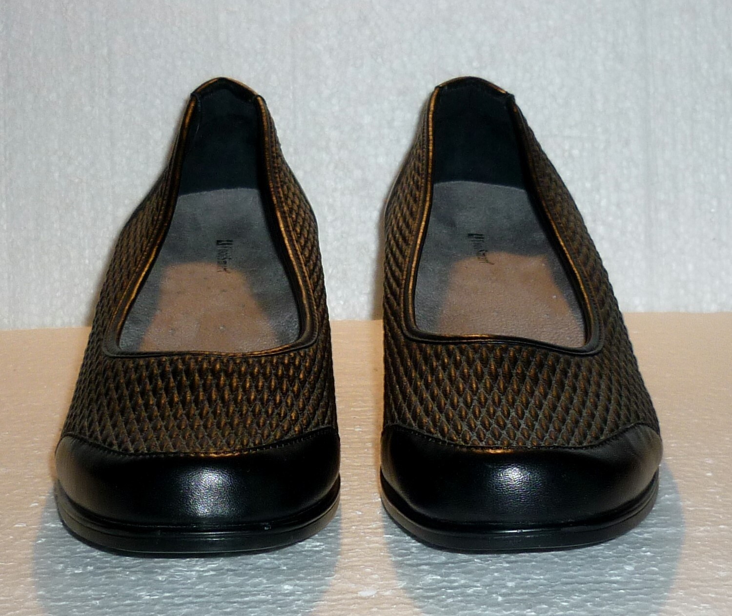 FOOTSMART QUILTED LOW HEEL LEATHER PUMPS COLOR: BLACK… - Gem