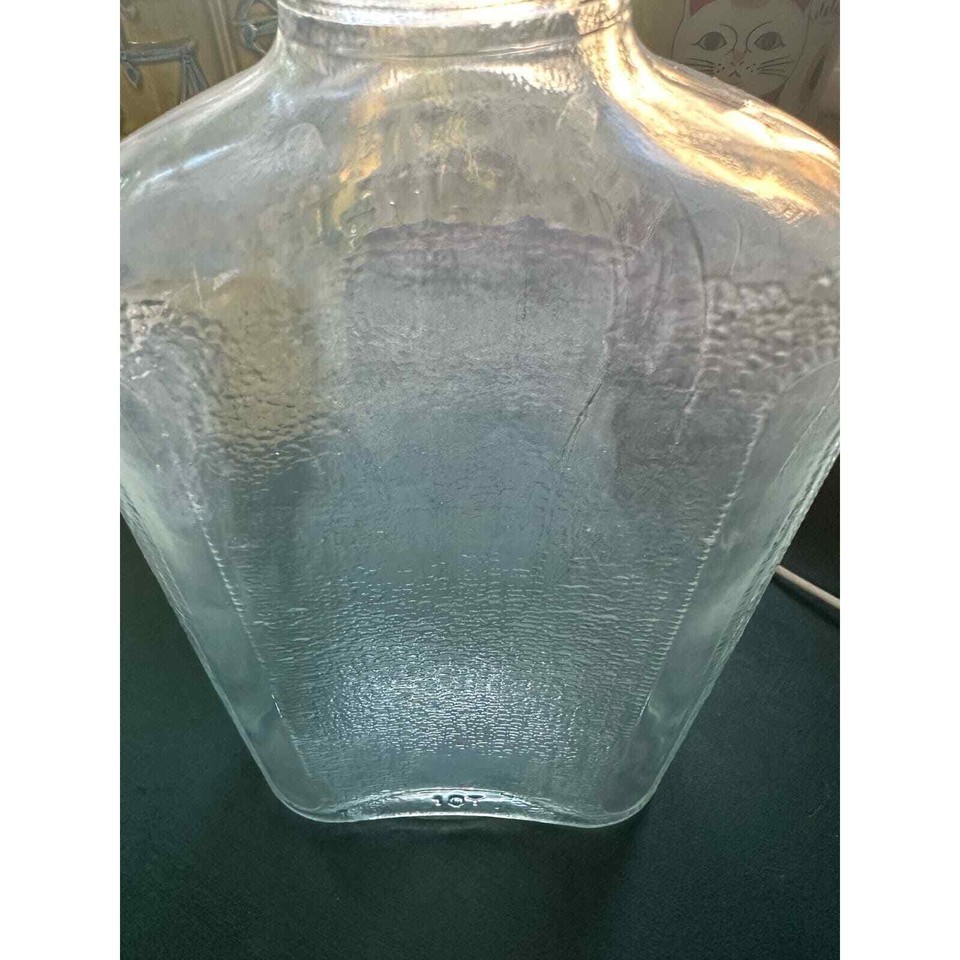 Vintage 1932 Hemingray glass water bottle 1 qt wishing well | eBay