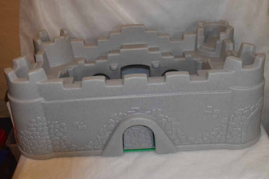 Vintage Little Tikes Tykes Action Figure Giant Castle Toy Box Storage ...