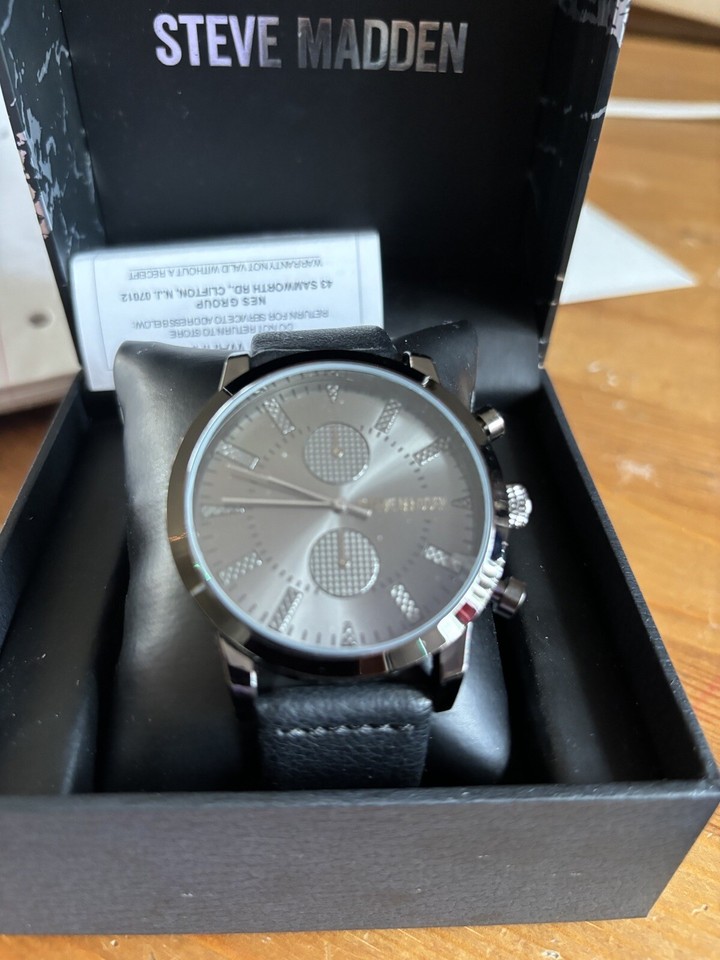New Steve Madden Watch in Box with Pillow never been removed from BOX ...