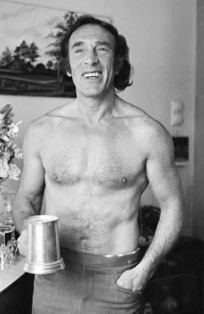 Charlie Kray the elder brother of Ronnie and Reggie Kray relaxes o- Old ...