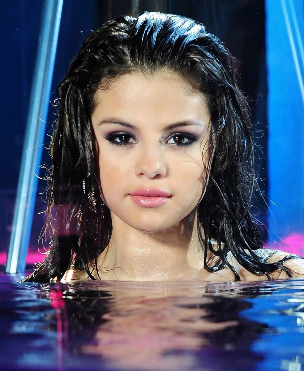 Selena Gomez Photoshoot Water
