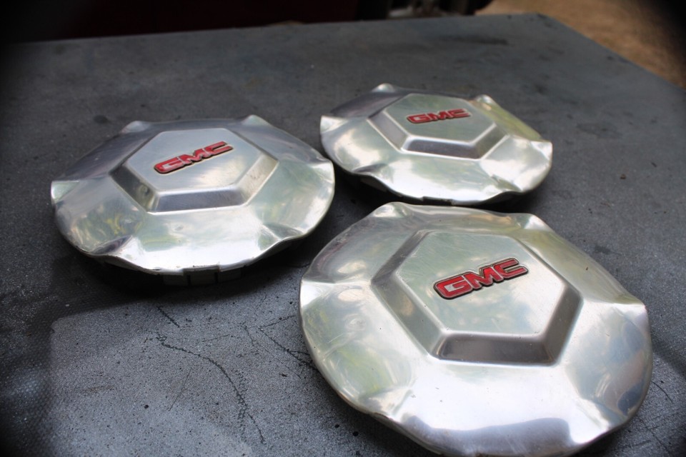 SET OF 3 2002-2005 GMC ENVOY CENTER CAP p/n 9593396 | eBay
