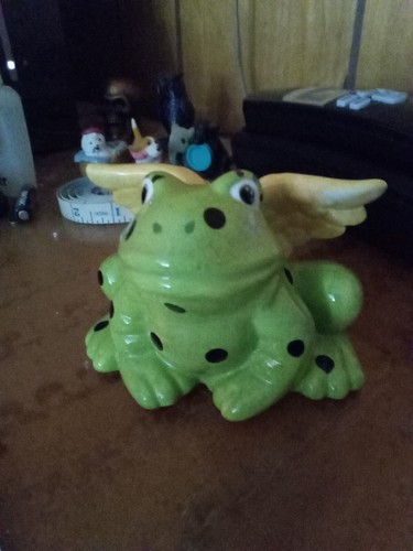 WINGED FROG FIGURINE | eBay