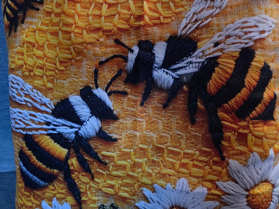 Adorable Bumble Bee Honeycomb Cushion Cover - NEW - 45x45 - LAST ONE ...