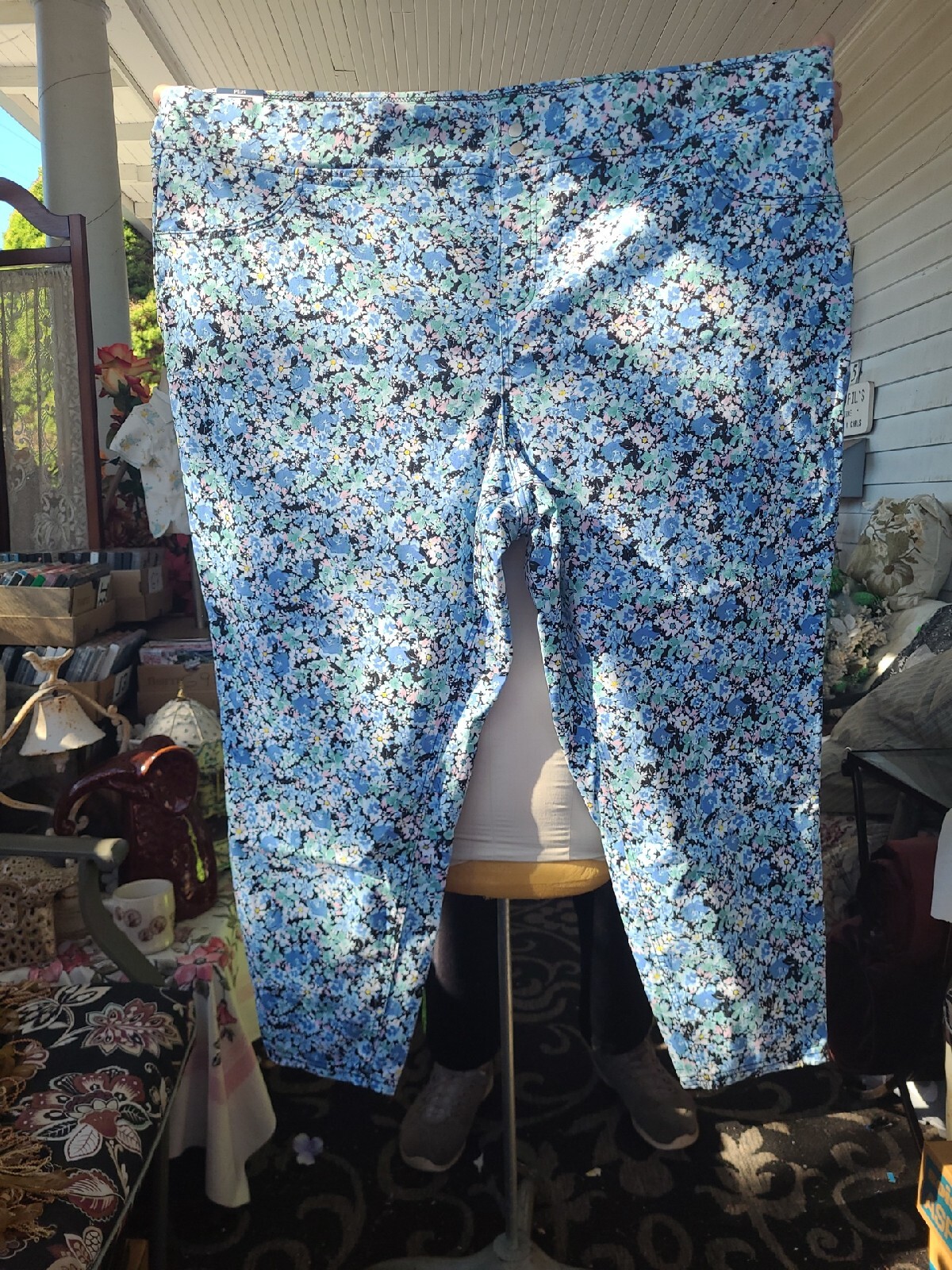 Terra & Sky Plus Size Solid Capris 5X (32W-34W) Blue Floral Nwt | eBay
