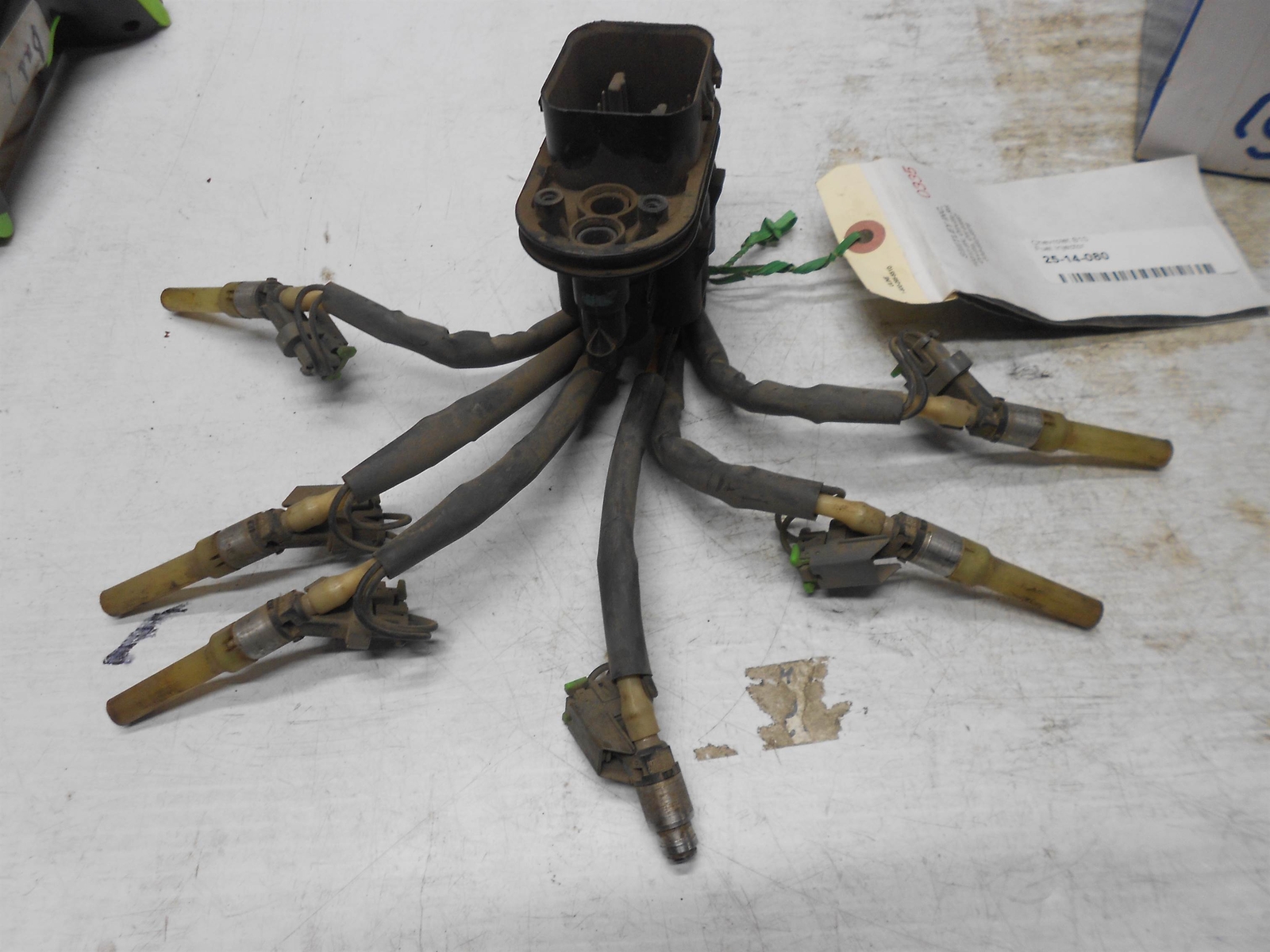 Reman Gen III MPFI Vortec Spider Fuel Injector for 2002-2005 Chevrolet ...