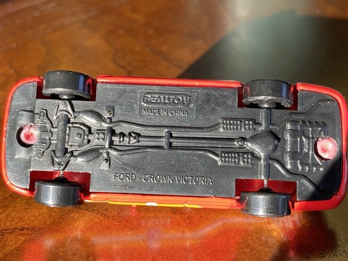 REALTOY Ford Crown Victoria Fire Chief Rescue Emergency Die Cast Car | eBay