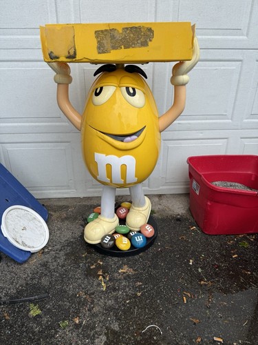 VINTAGE M&M YELLOW PEANUT Store Candy Display Character 43” Tall | eBay