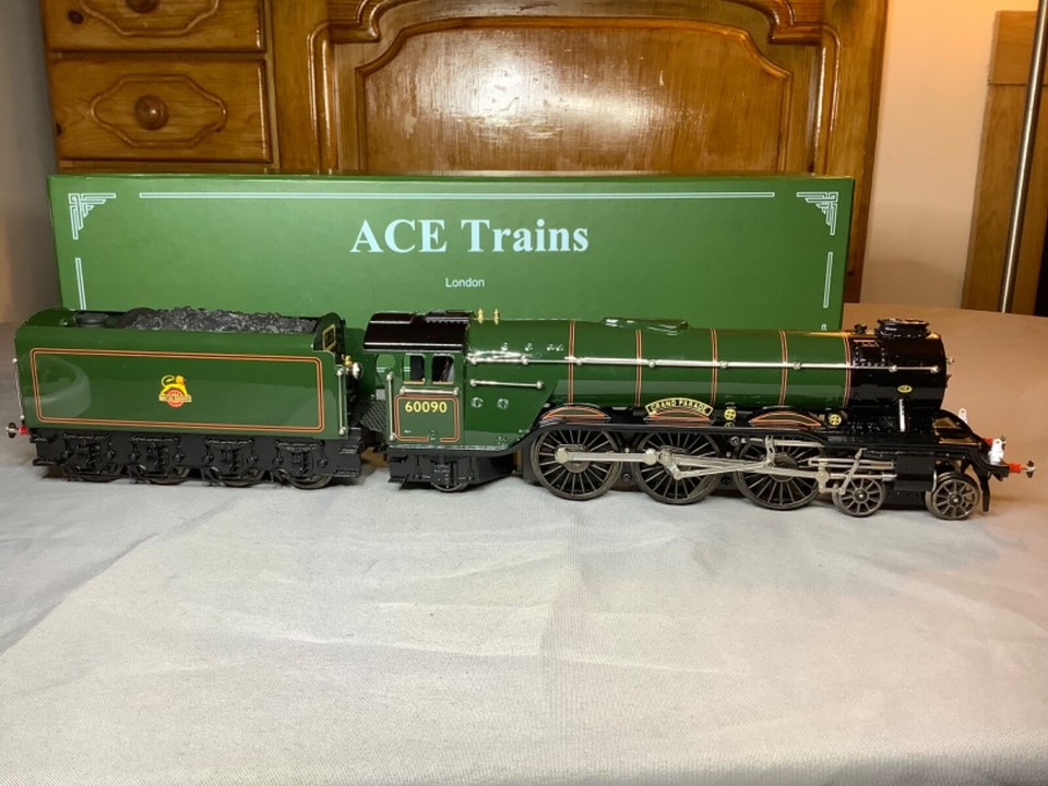 Ace Trains O Gauge 2 or 3 Rail BR Green 4-6-2 A3 Class Loco 60090 Grand ...