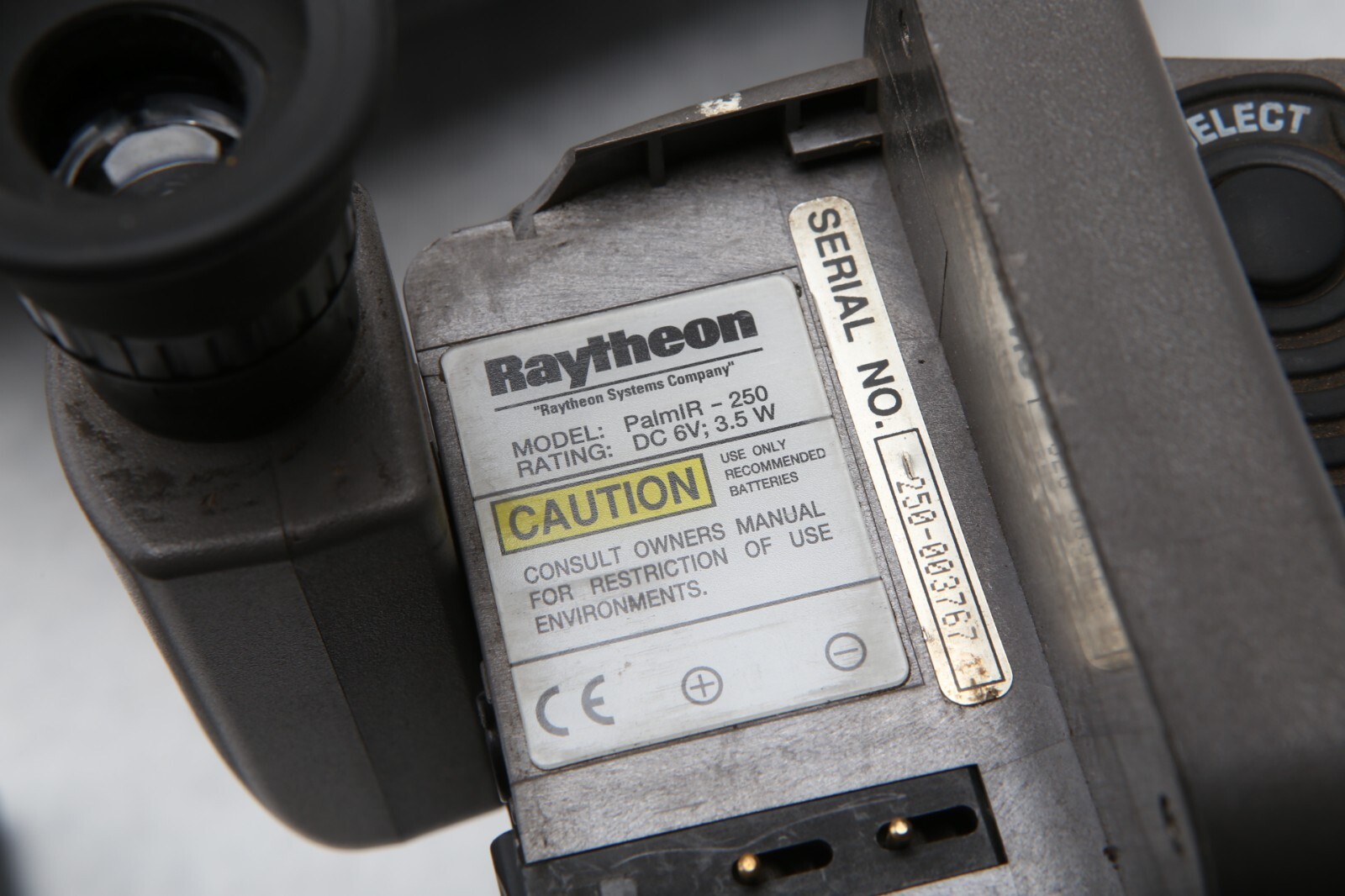 Raytheon Infrared Palm Ir250 Night Sight Thermal Imaging Vision W Case