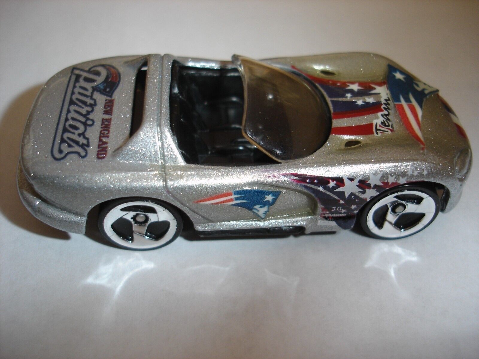 CUSTOM SILVER NEW ENGLAND PATRIOTS DODGE VIPER | eBay