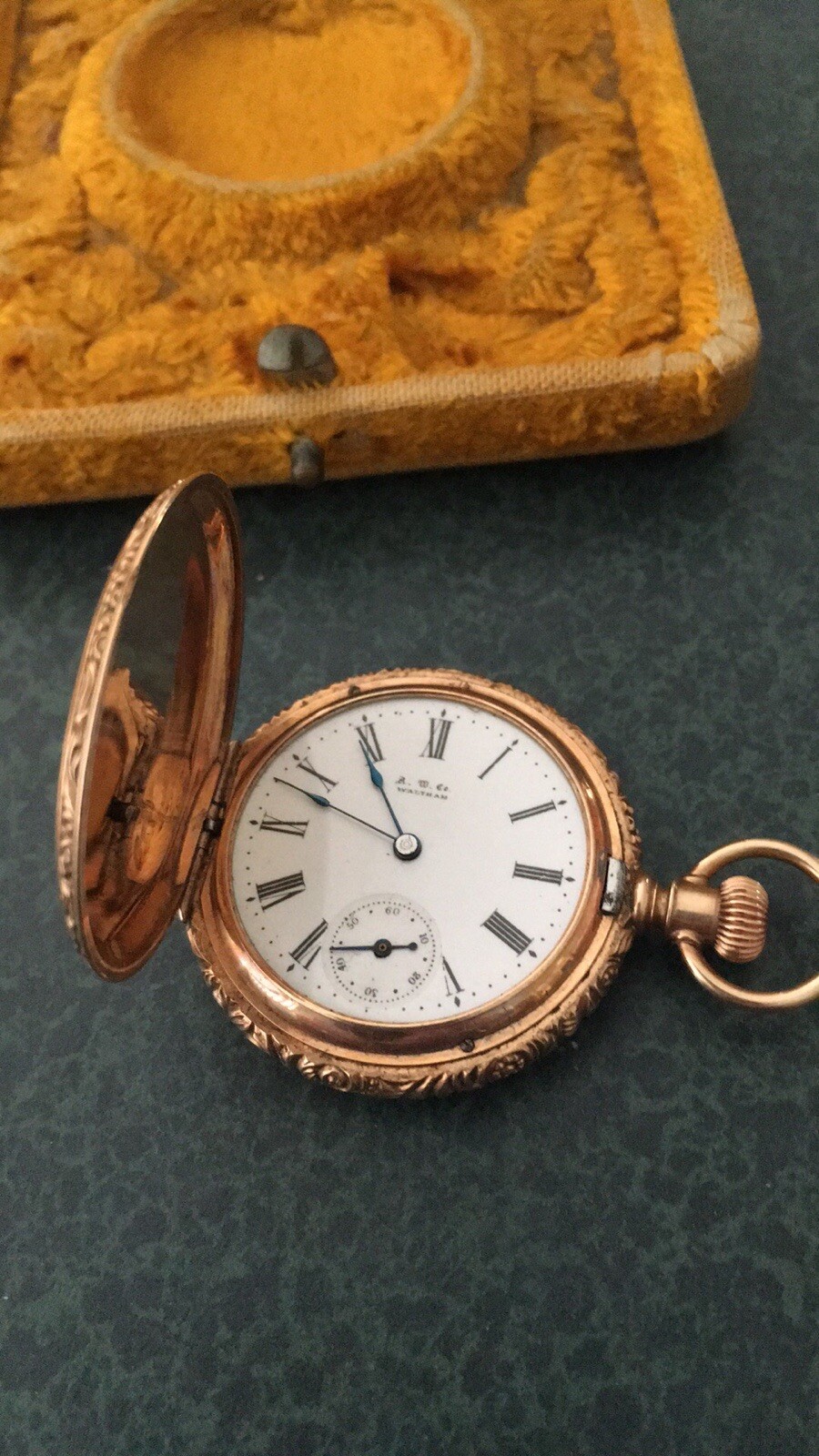 Antique Gold Waltham Ladies Pocket Watch with Origina… - Gem