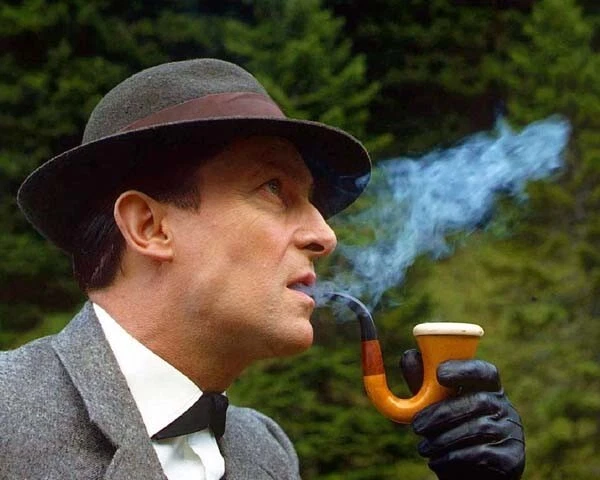 Sherlock Holmes Smoking Pipes