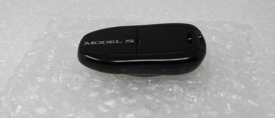 NEW 2016-20 TESLA MODEL S SMART KEY REMOTE FOB FCC AQO002 E 1455940-00 ...