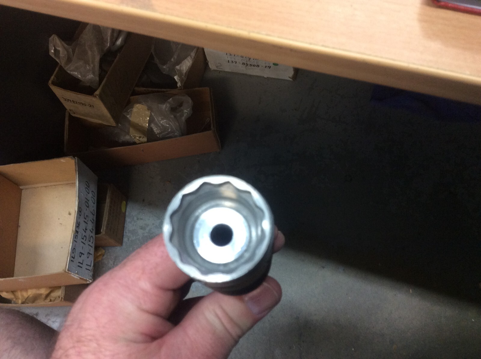 GENUINE YAMAHA PARTS FRONT FORK CYLINDER DT200R 1988-1989 2YY-23170-00 | eBay Australia