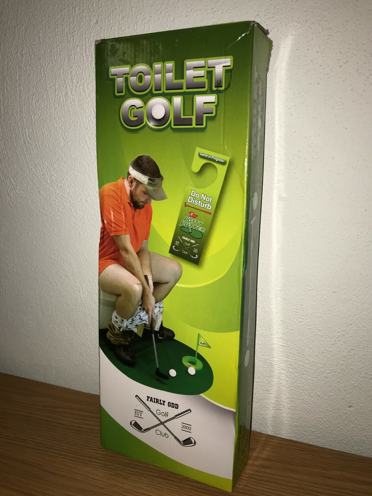 TOILET POTTY GOLF PUTTING GREEN W/CUP FLAG BALLS CLUB & DO NOT DISTURB ...