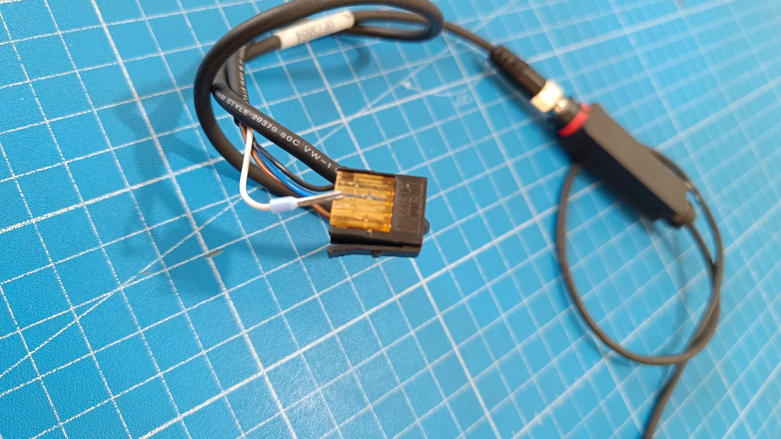 Keyence LR-X50C CMOS Lasersensor M8-Anschlusstyp Standardkabel, 50mm _0 ...