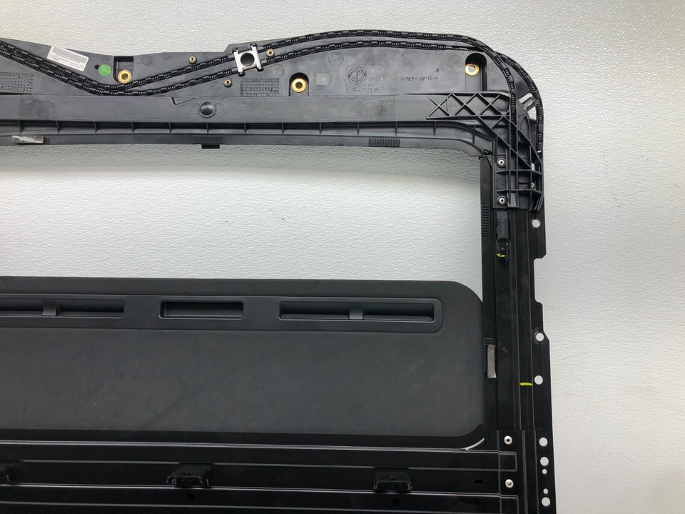 2014-2019 MASERATI GHIBLI SUNROOF MOONROOF FRAME W/ SHADE OEM. | eBay