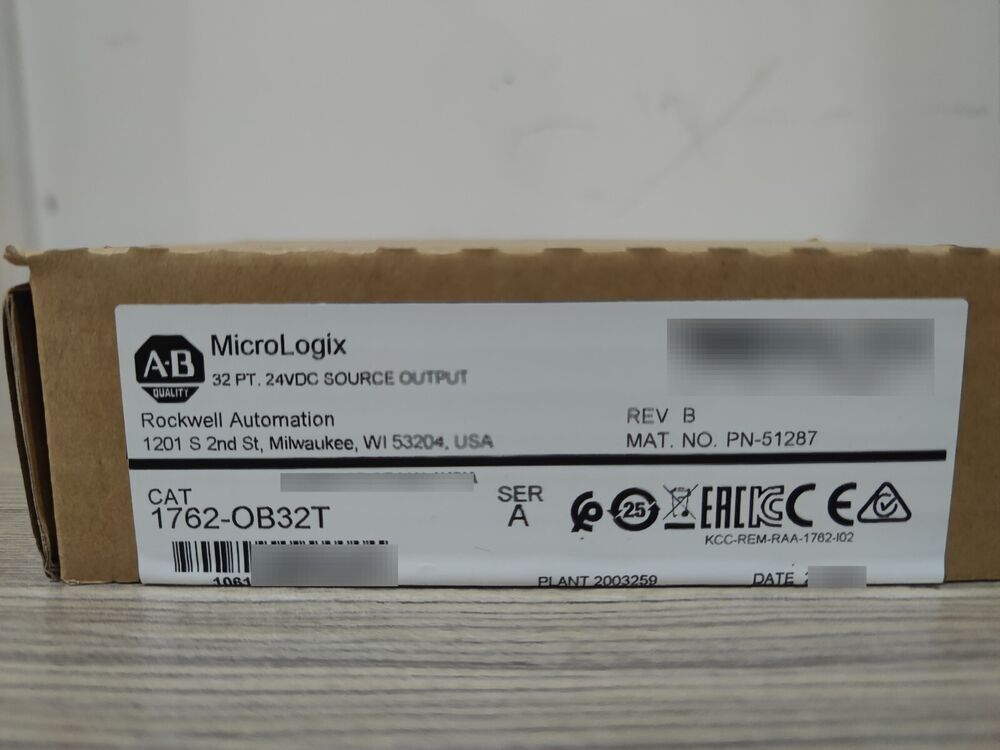New Factory Sealed AB 1762-OB32T SER A MicroLogix 32 Point D/O Module ...