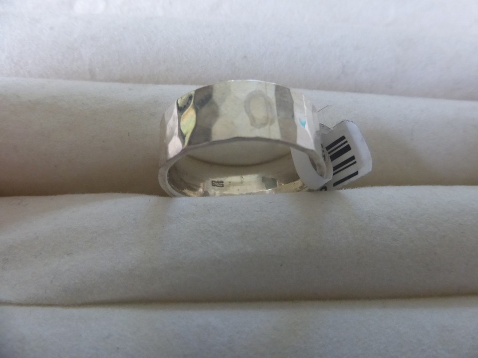 HAMMERED FINISH STERLING SILVER BAND RING.7MM BAND. SIZE M | eBay UK