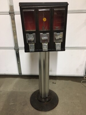 Stand + Northwestern Triple Play Shot Vending Machine Gumball Candy Toy ...