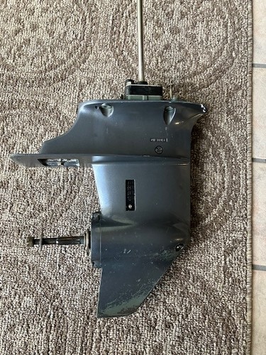 Yamaha outboard 9hp/15hp lower unit (OEM) 66M-45300 (Short "S" shaft ...