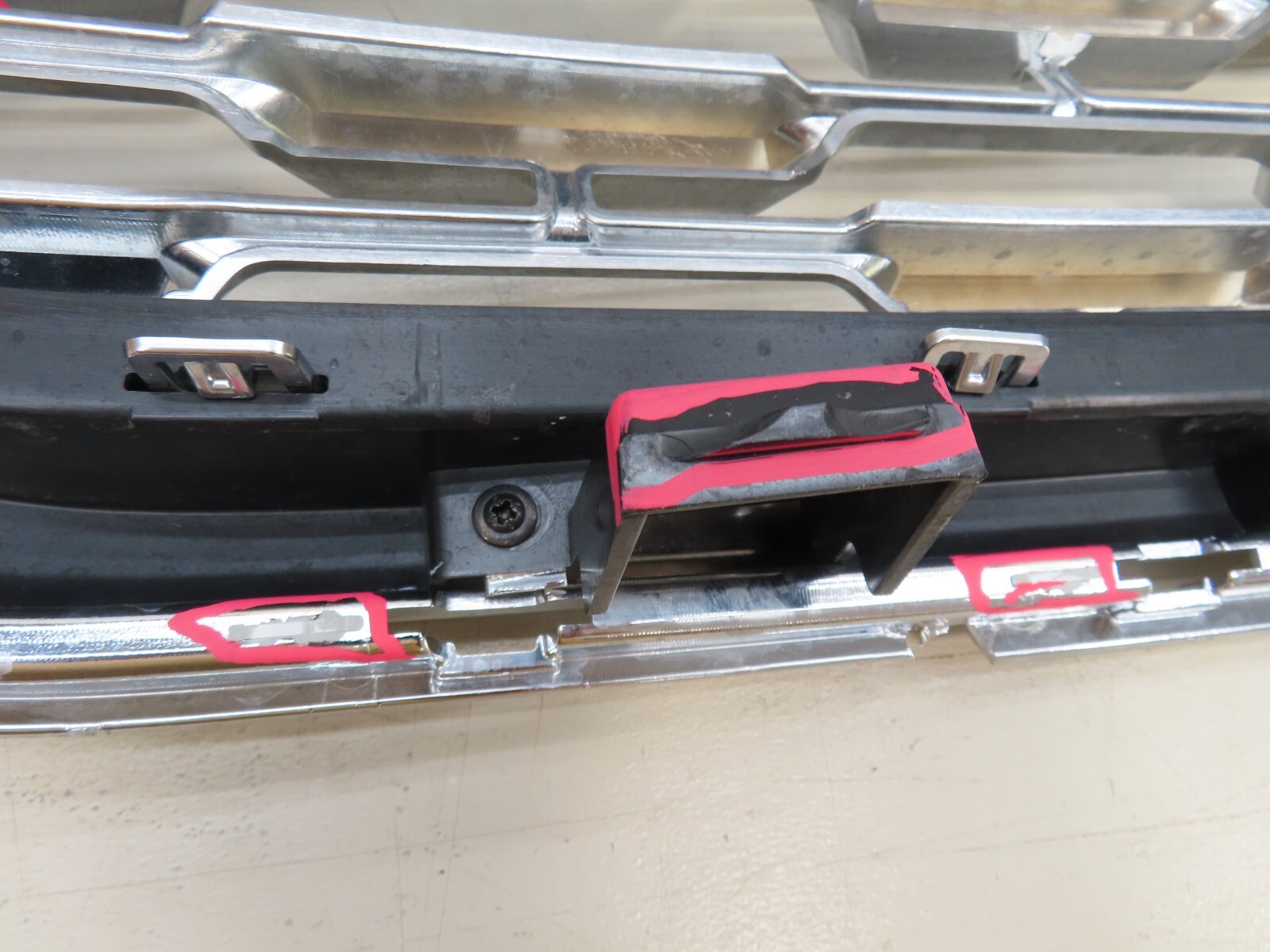 2018-2020 GMC YUKON XL DENALI FRONT UPPER BUMPER GRILLE GRILL OEM ...