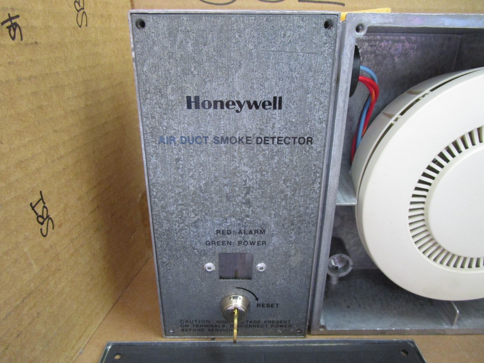 Honeywell Duct Mounted Ionization Smoke Detector TC100D 1000 120/220 ...