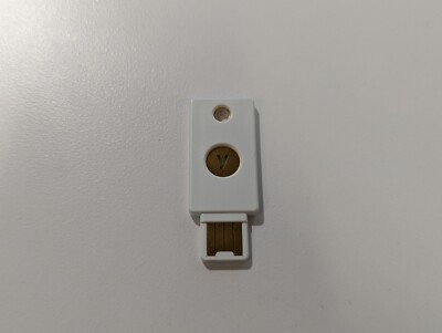 Yubico YubiKey 4 White USB Security Key 8944366312150| eBay