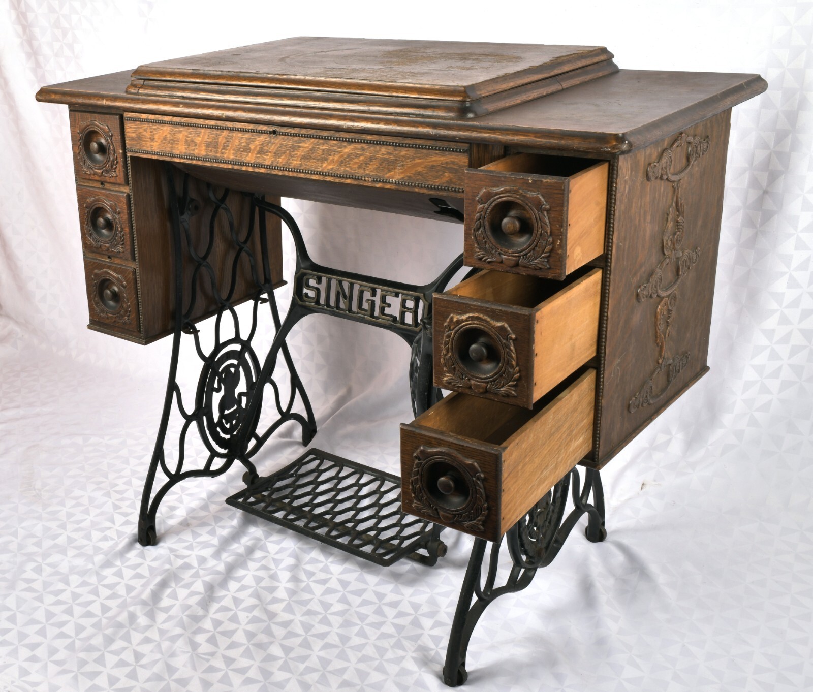 *Vintage SINGER Sewing Machine Table & Sewing Machine w. Accessories | eBay